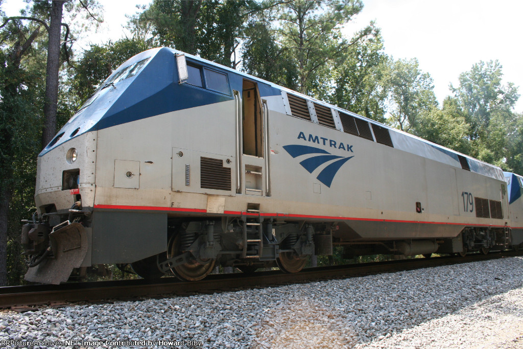 AMTK 179 brings Train 20 to a stop for a meet with Train 19